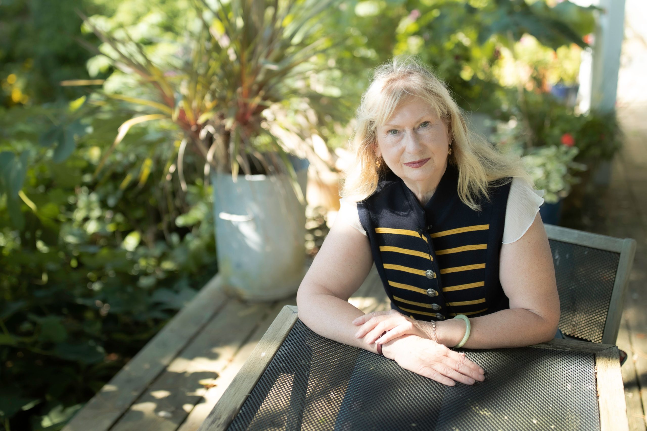 Meet our incredible psychic and astrologer Elena - Michele Knight