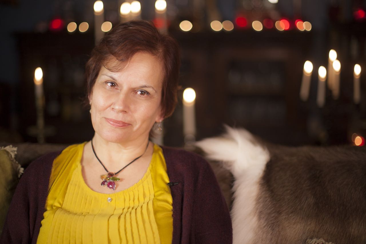 Our Psychic Carol Shares Her Story - Michele Knight